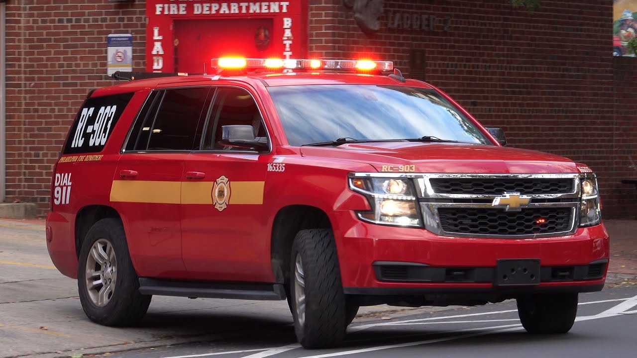 Philadelphia Fire Department Battalion 4 Responding - YouTube