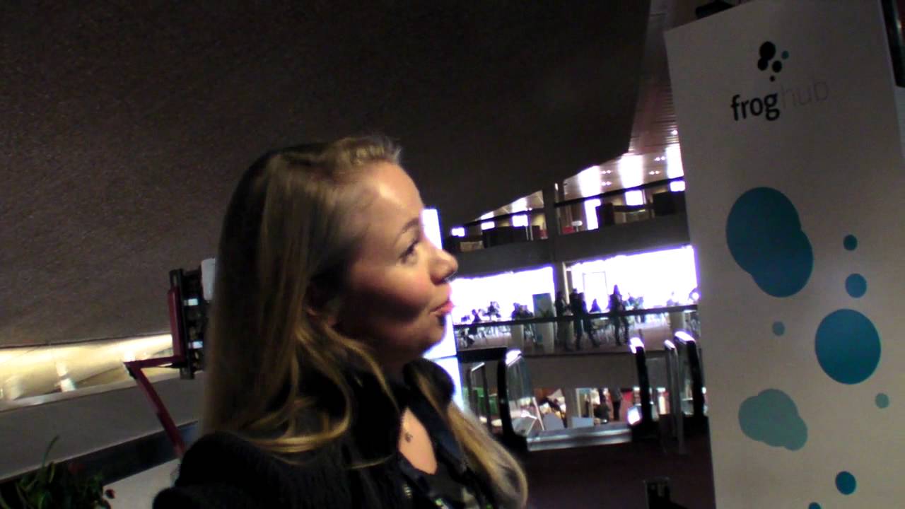 Frog Design enhances social networking at conferences - YouTube