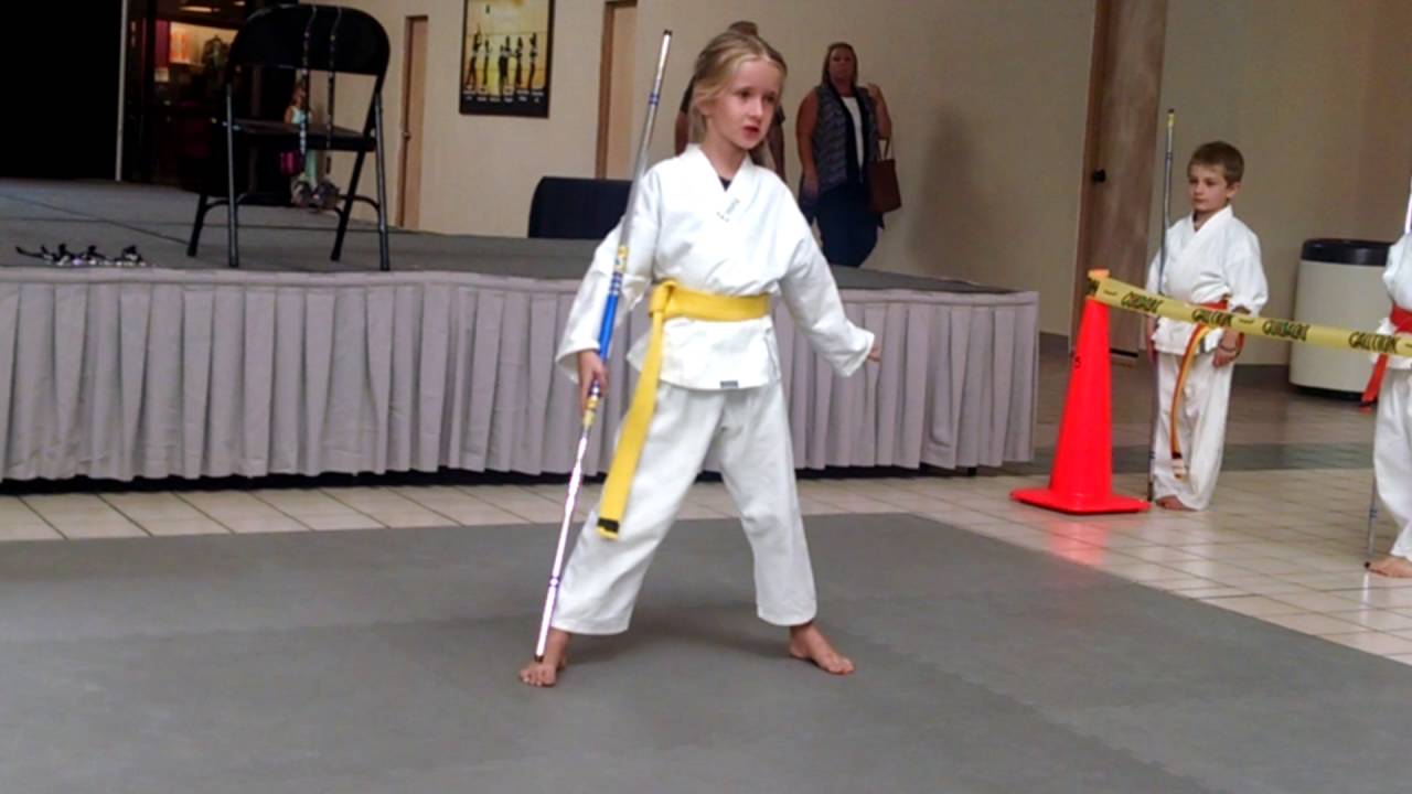 Emma Himes - Post Falls Idaho Warhorse Karate bo staff competition ...
