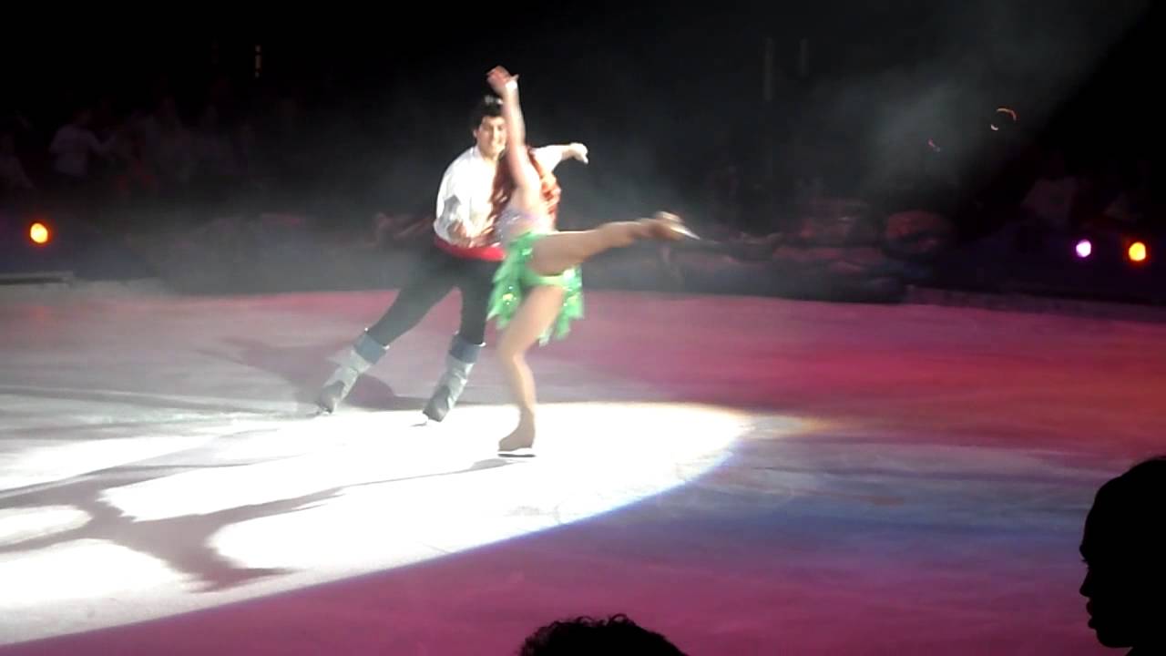 Disney On Ice - Kiss The Girl - YouTube