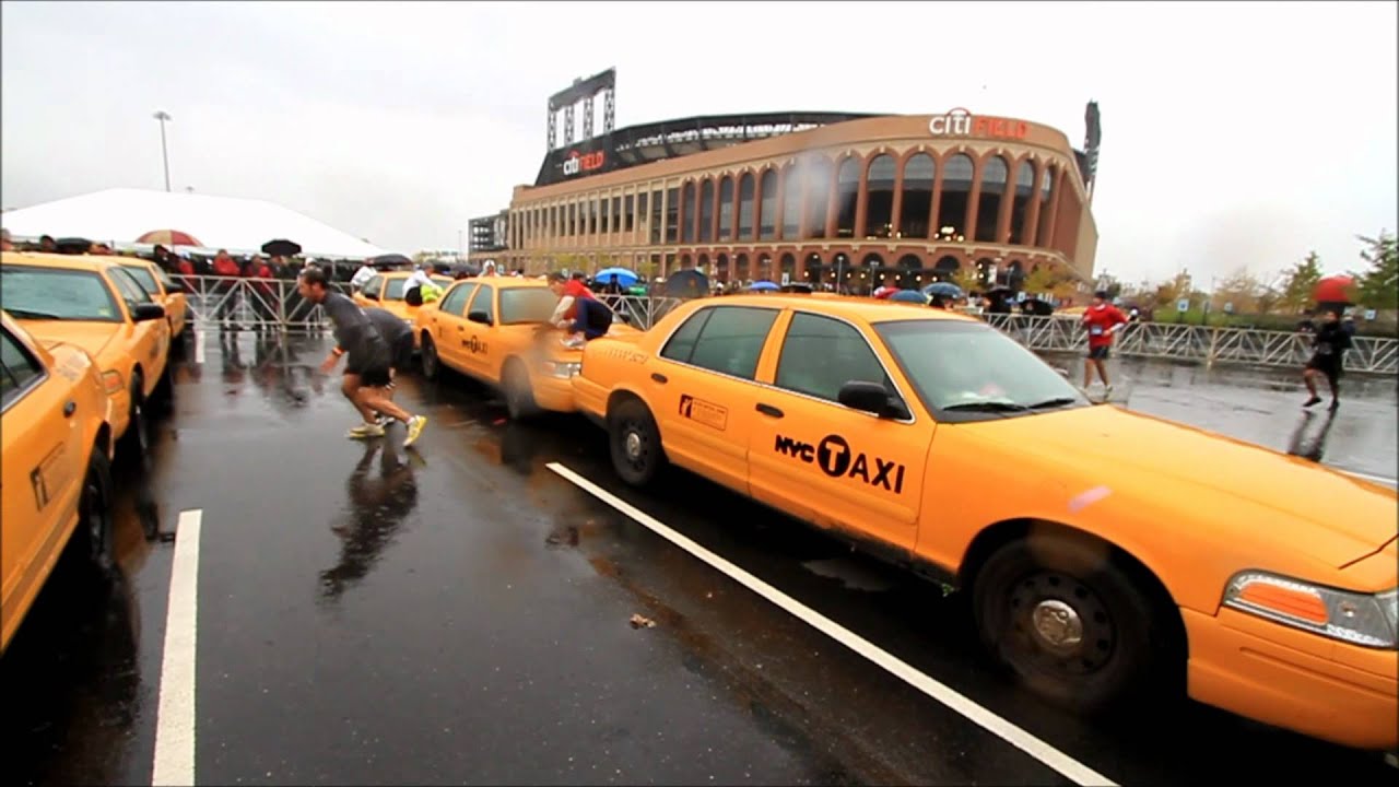 Urbanathlon NYC 2011 - Lessons on the Taxi Obstacle - YouTube