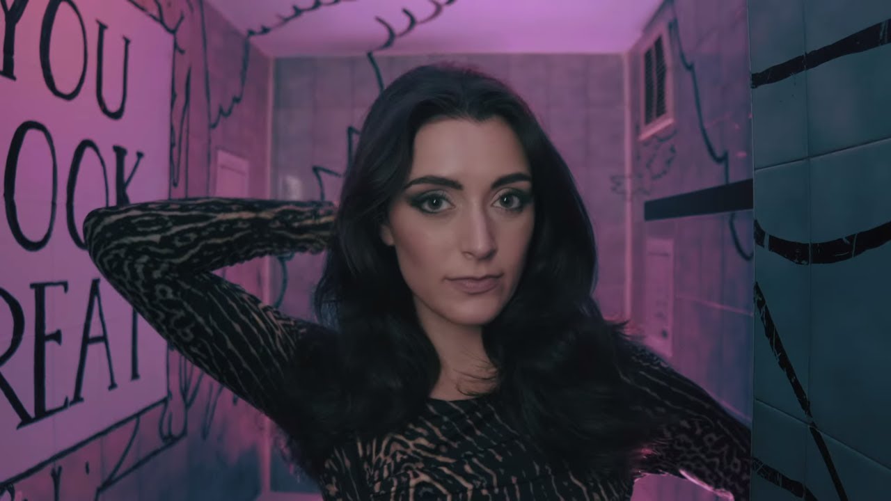 Rae Radick - Keep 'Em Guessing (Official Video) - YouTube