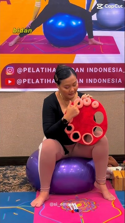 Pelatihan refresh buat fasilitator prenatal gentle yoga #pelatihanyoga #yogahamil - YouTube