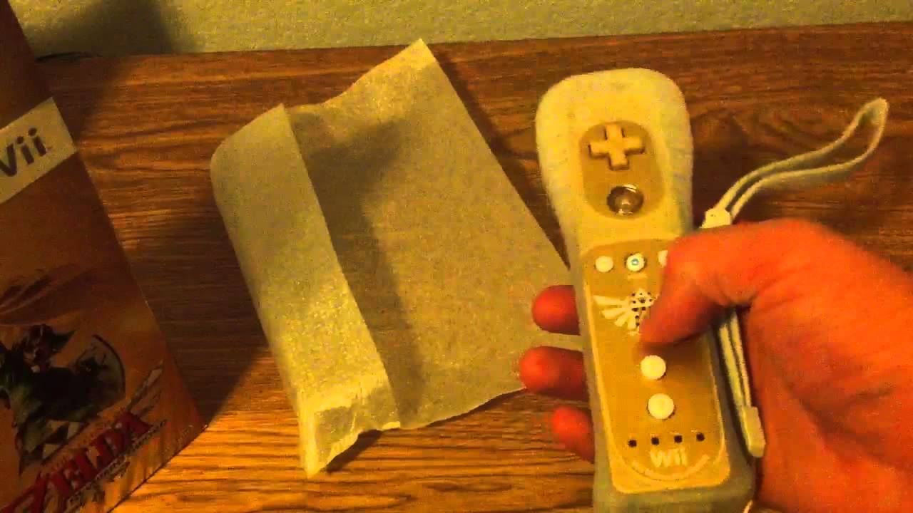 The Legend of Zelda: Skyward Sword w/ Gold Wii Remote Unboxing - YouTube
