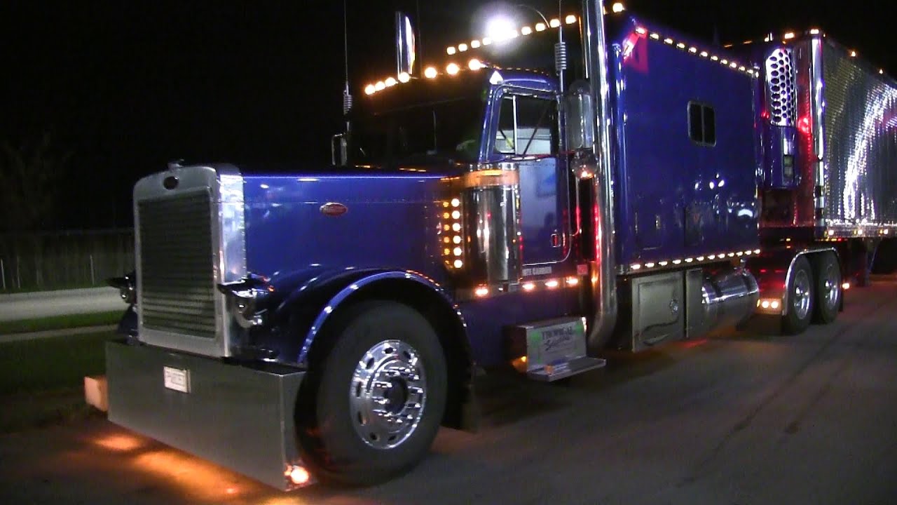 1990 Blue Peterbilt 379 With Super Sleeper At Michigan Truck Stop - YouTube