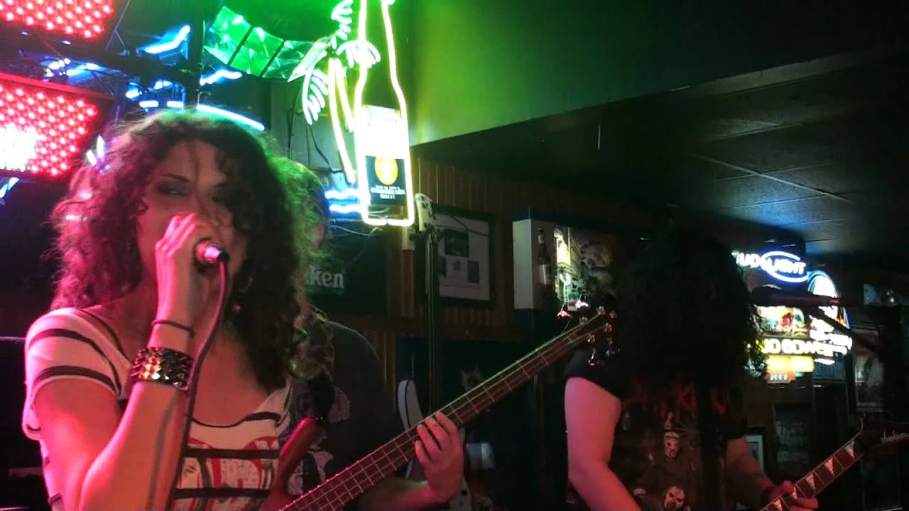 THE VAULT BAND " THE STILL OF THE NIGHT" AT HOOLIES (cover) - YouTube