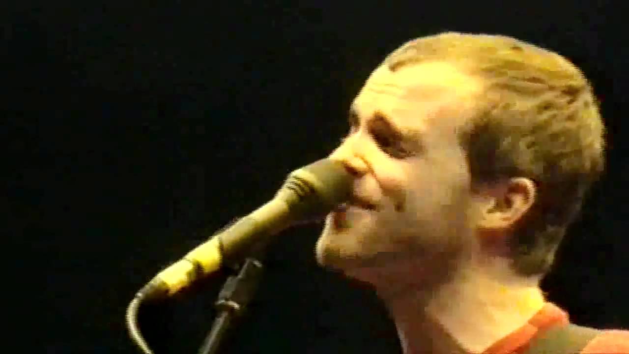 Travis - Good Feeling - Live at Glastonbury 2000 - YouTube