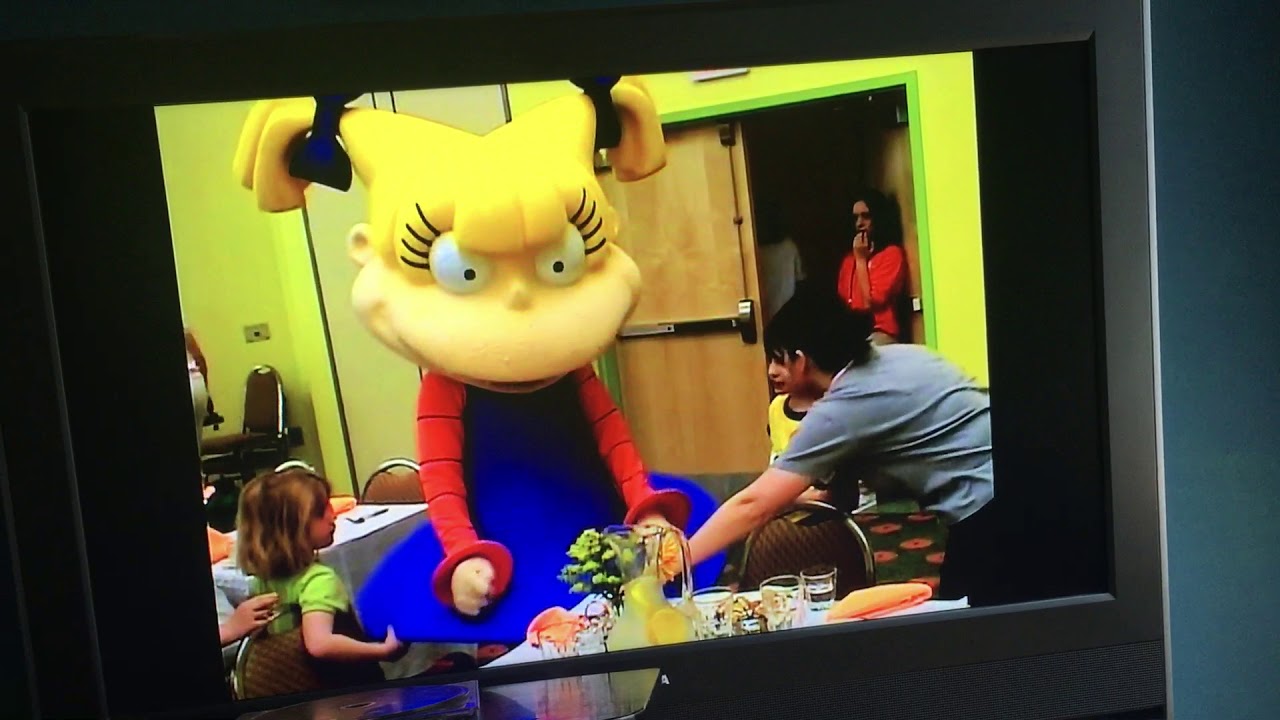 "One-&-Done W/ The NickHotel"-Breakfast W/The Characters! - YouTube