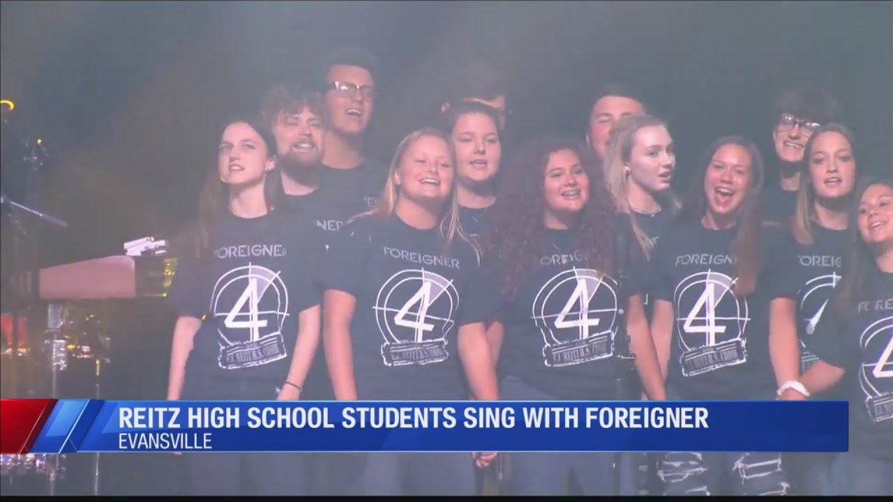Reitz High School choir students sing with Foreigner - YouTube