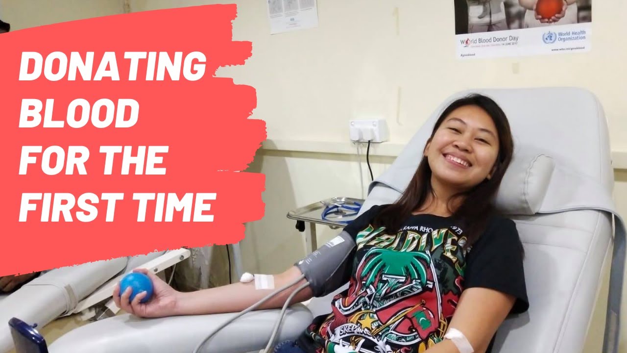 Donating blood for the first time | EE - YouTube