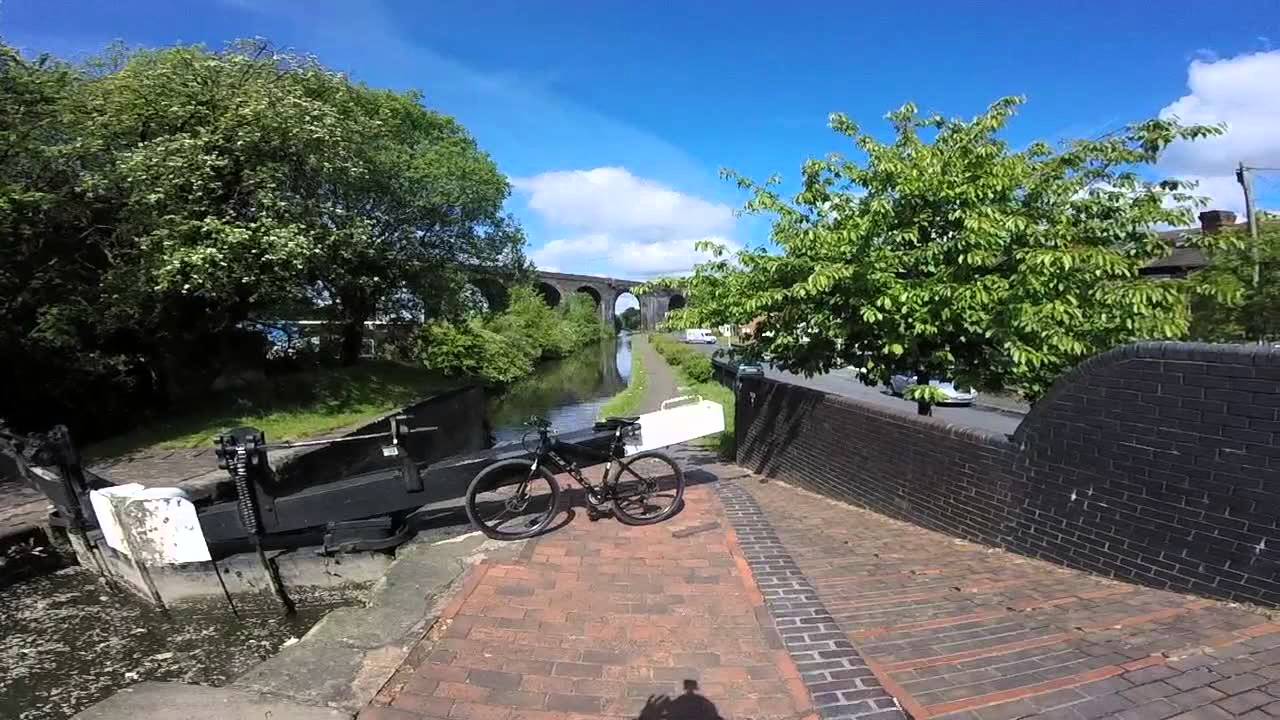 Wolverhampton Locks - YouTube