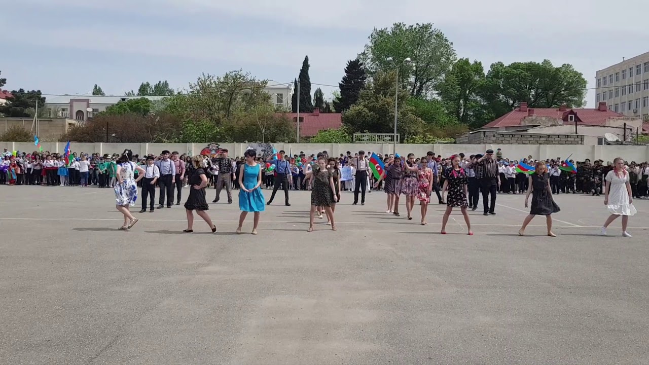 Маршировка 87 nomreli mekteb 10 "Ç" sinifi - YouTube