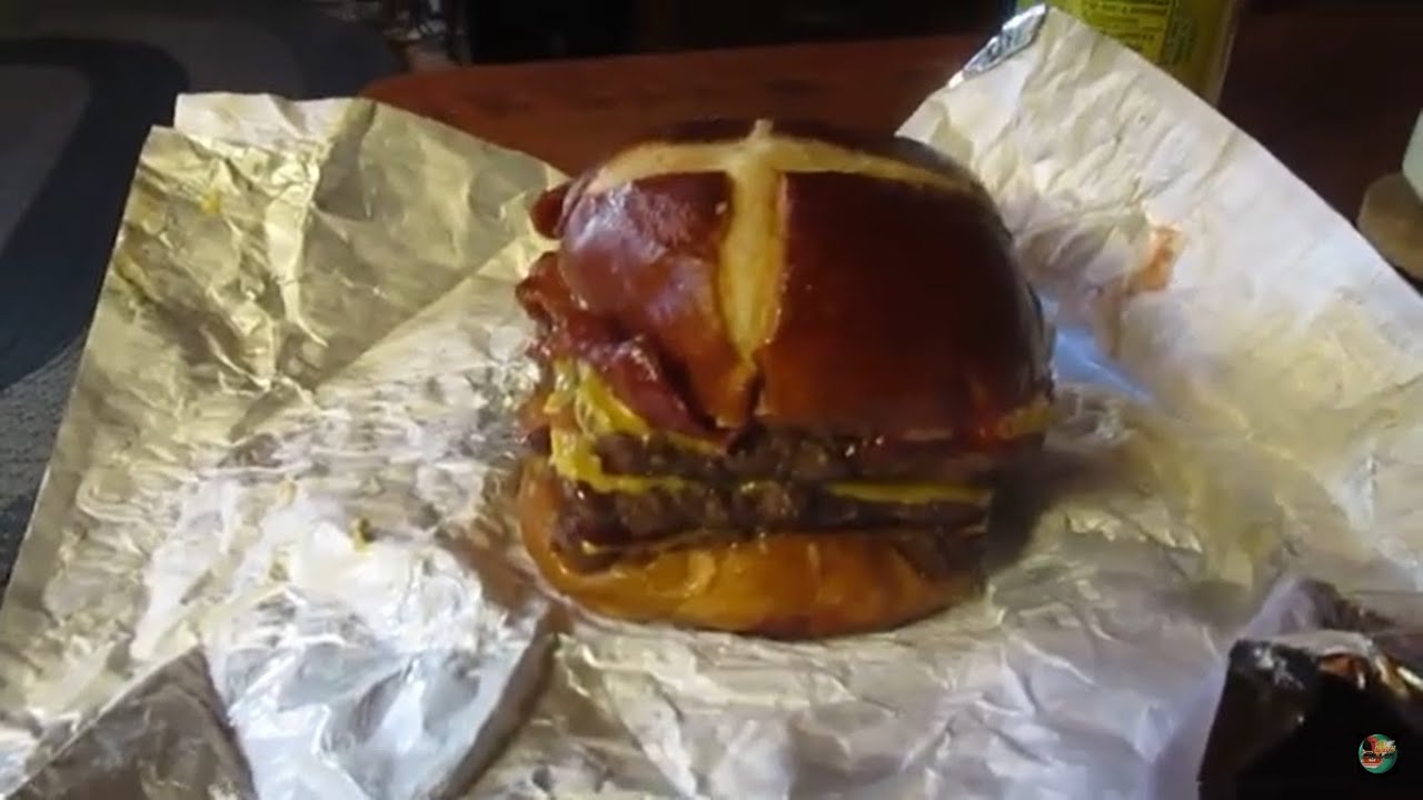 Wendy's Triple Pretzel Baconator - YouTube