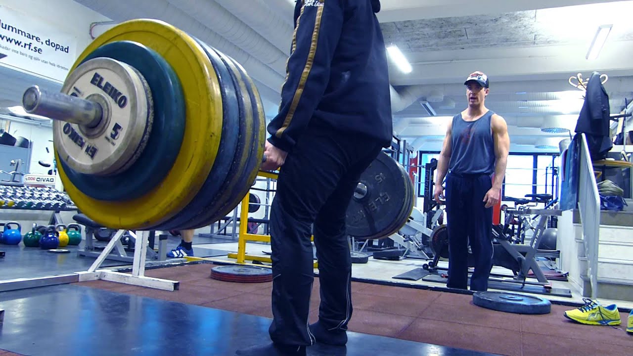 My First Time Powerlifting With Kristoffer Of Calisthenics & Weight ...