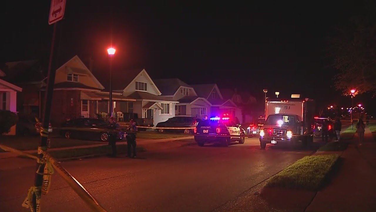 Heavy police presence, CSI units on scene in Cheektowaga - YouTube