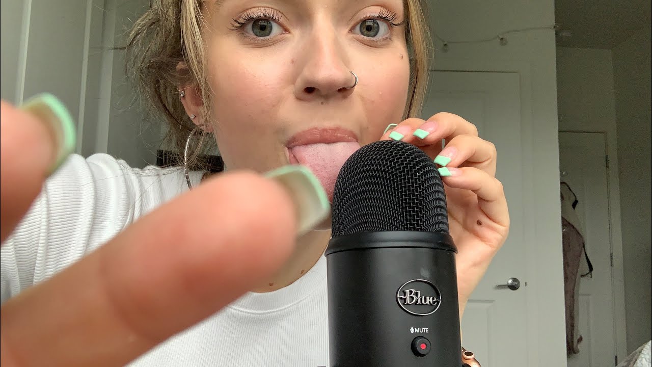 ASMR| TONGUE FLUTTERING & TAPPING IN YOUR EARS! HIGH SENSITIVITY ON MIC ...