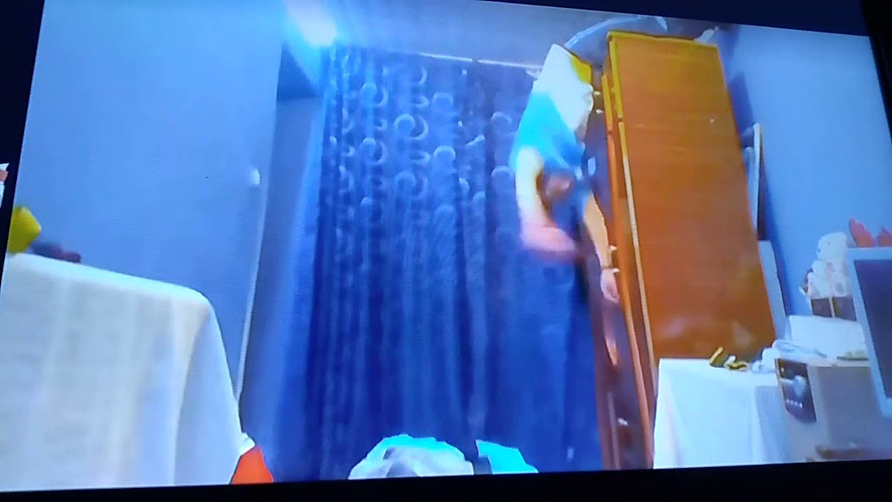 Cătălin Talent sare în cap de pe dulap! 🤔 - YouTube