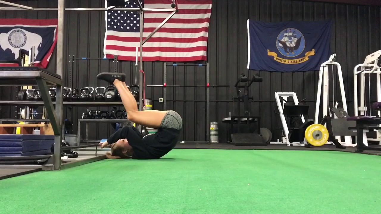 Hanging Leg Raises/Reverse Crunch - YouTube