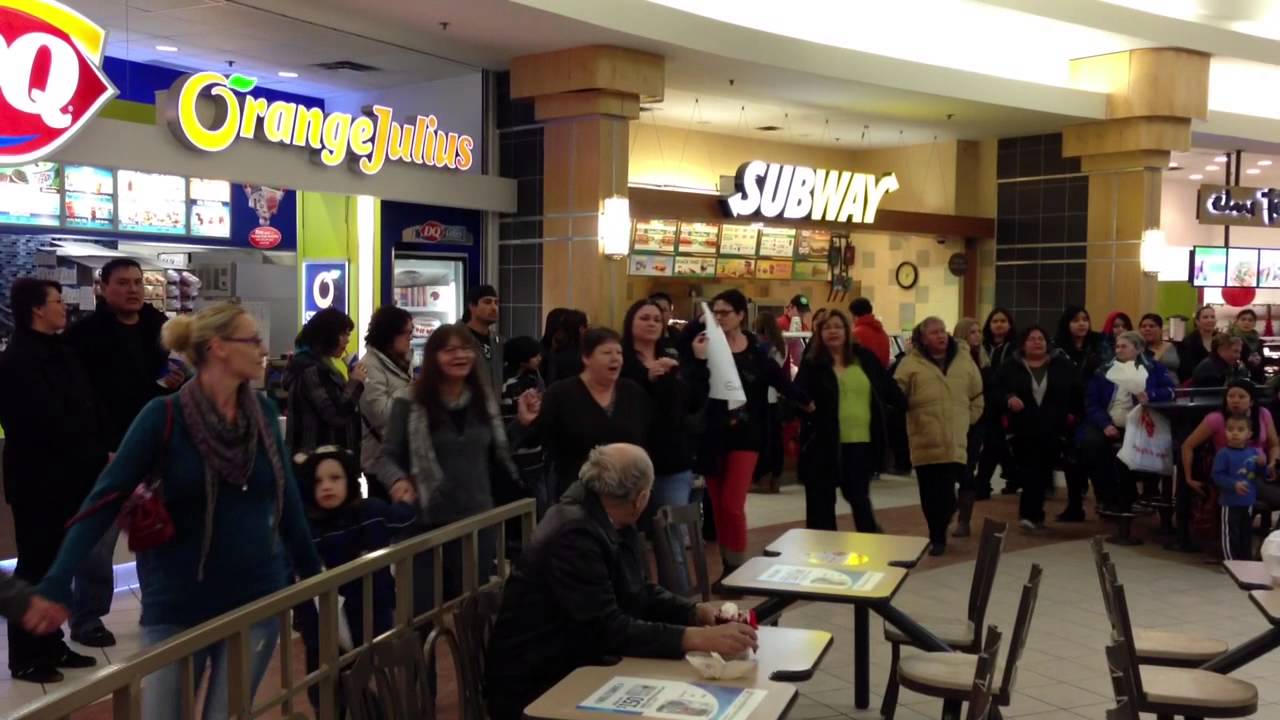 Shoppers Mall Brandon Flash Mob - YouTube
