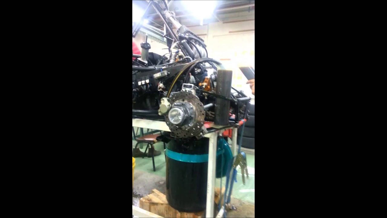 Oil pump flow test - BGR - YouTube