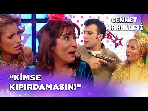 Yılbaşı gecesi büyük gerilim! | Cennet Mahallesi 63. Bölüm