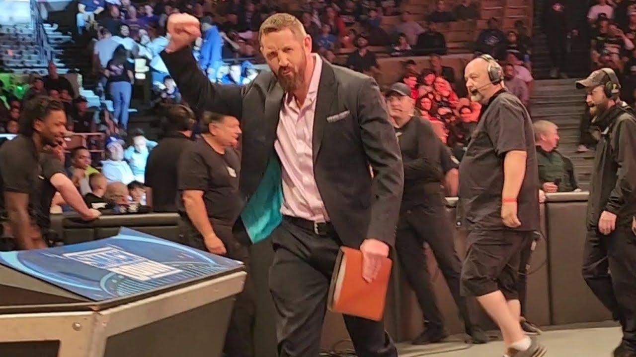 "Bad News" Wade Barrett's New Gig! Smackdown DEBUT 10-7-22 - YouTube
