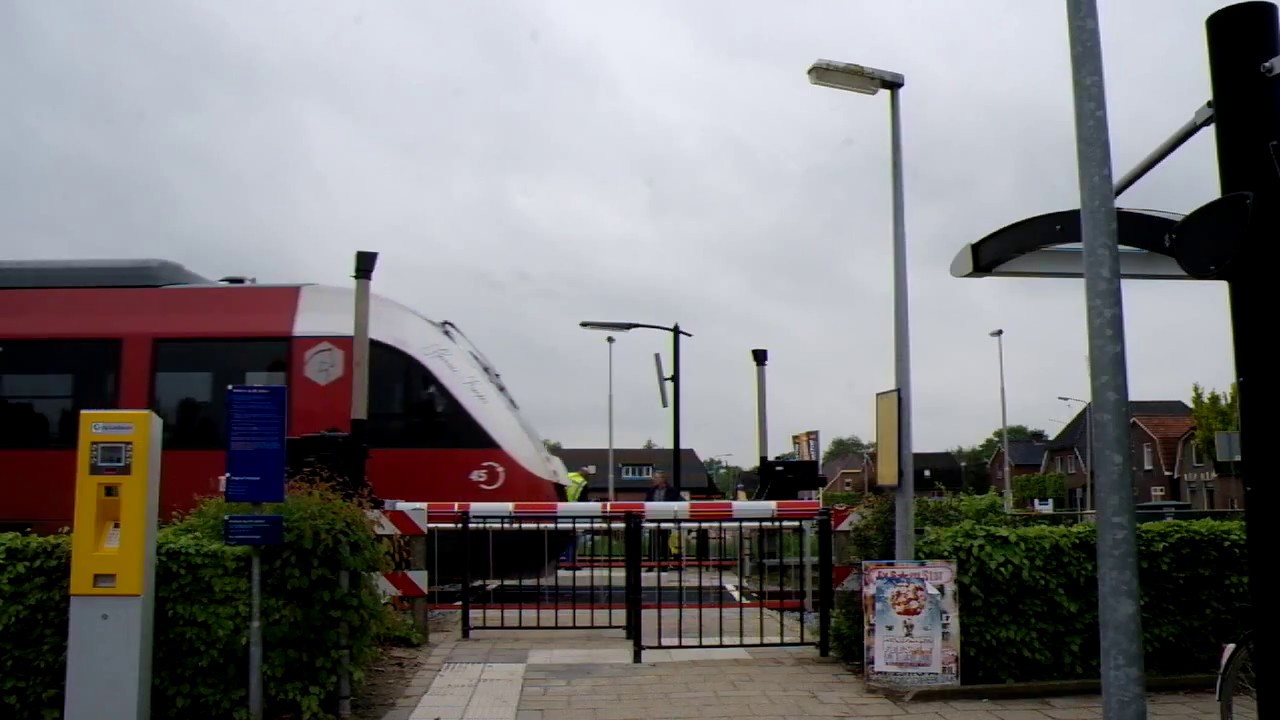 Dutch Railroad Crossing/ Level Crossing/ Bahnübergang/ Spoorwegovergang ...