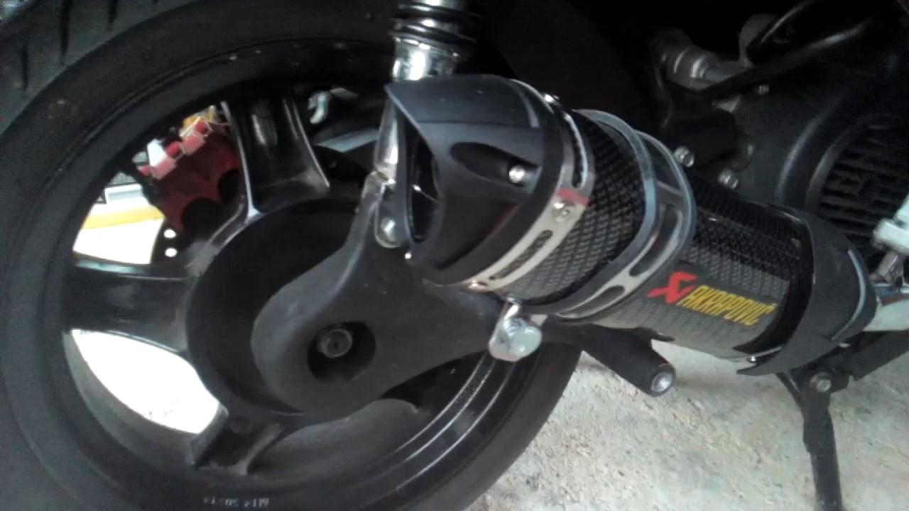 Jonway gts 125 fake exhaust Akrapovic - YouTube