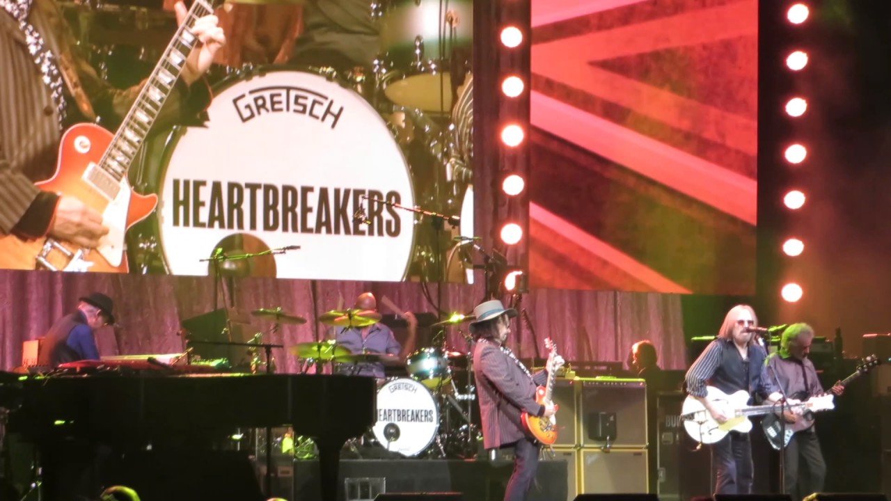 Tom Petty and the Heartbreakers, Refugee, July 15 2017, Toronto - YouTube