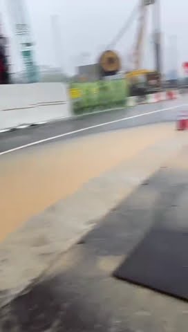 Heavy rain overflow water - YouTube