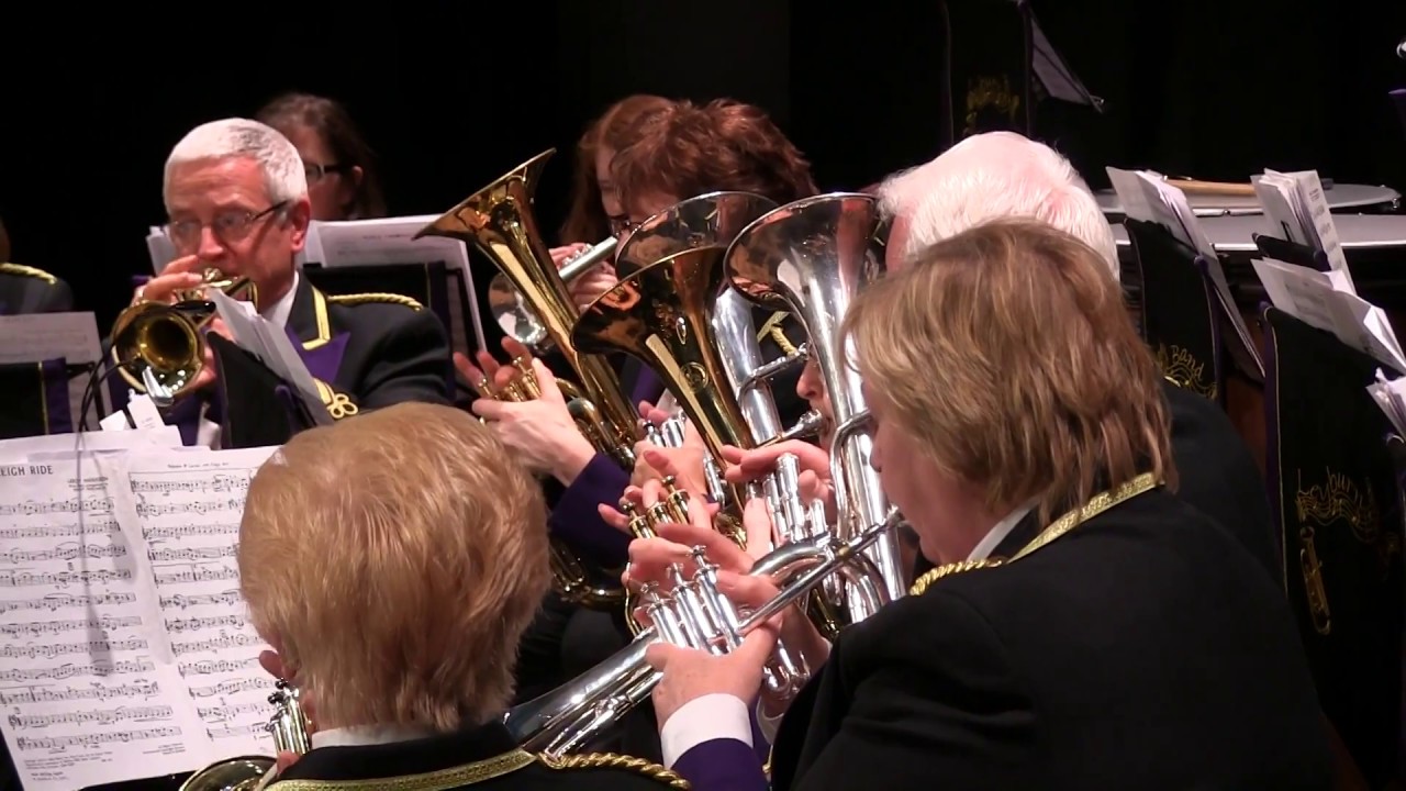 Leyburn Band "Sleighride" at Tennants under Rebecca Lundberg - YouTube