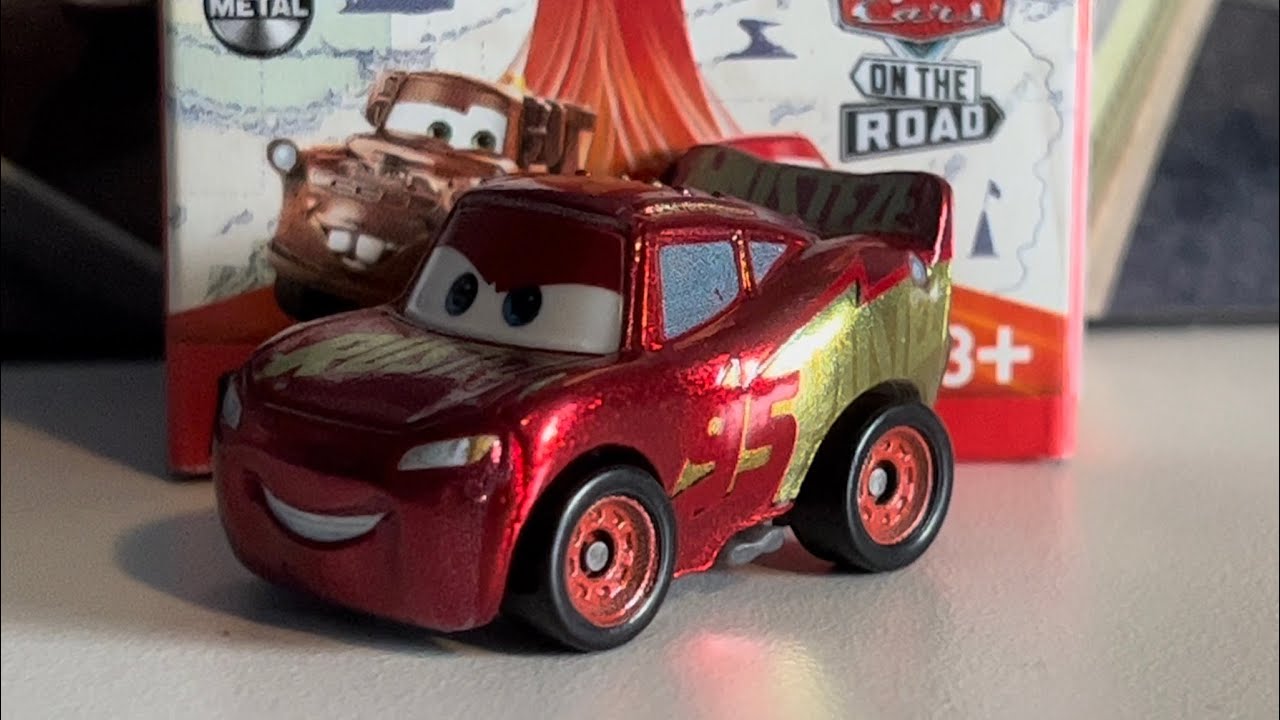 Mini Racer Rust-Eze Racing Center Lightning McQueen (Blind Box ...