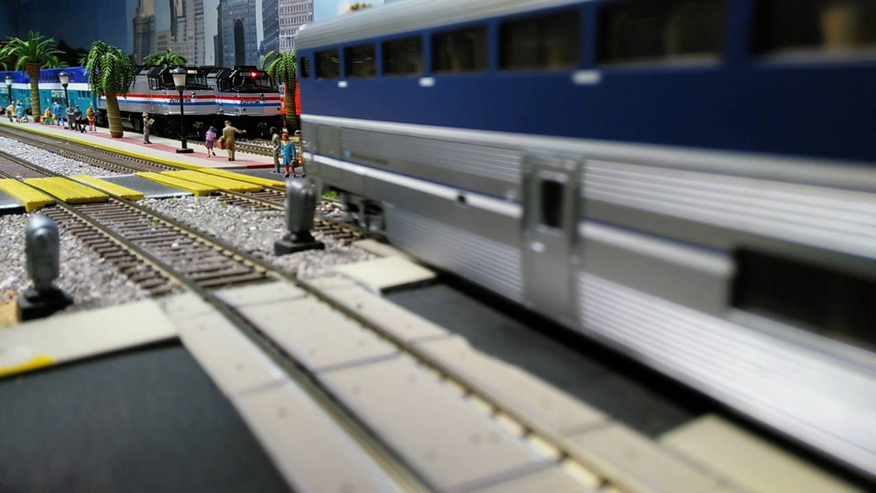 AMTRAK F59 #457 LEAVING SAN DIEGO - YouTube