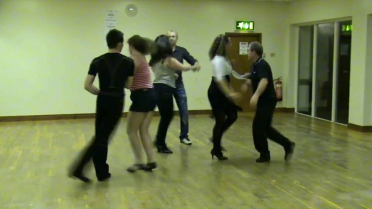 Cuban Salsa and Rueda at Salsa Freedom - YouTube