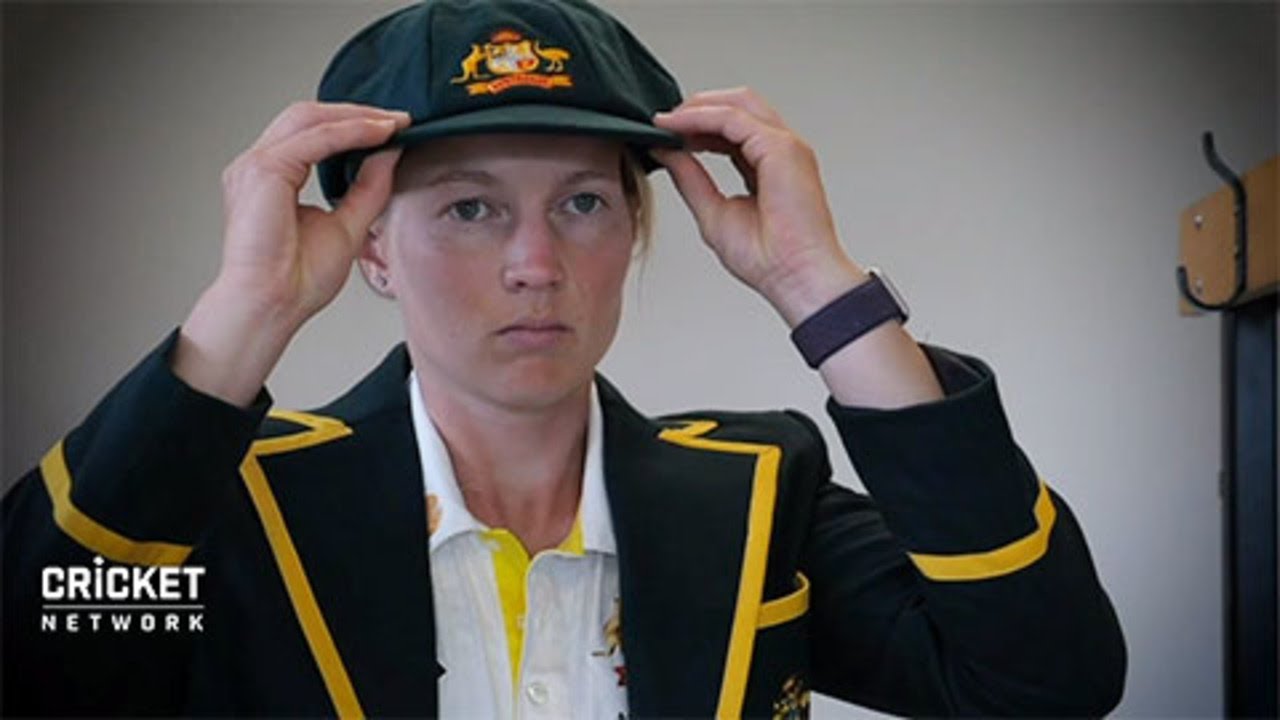 Meg Lanning back in the Baggy Green - YouTube