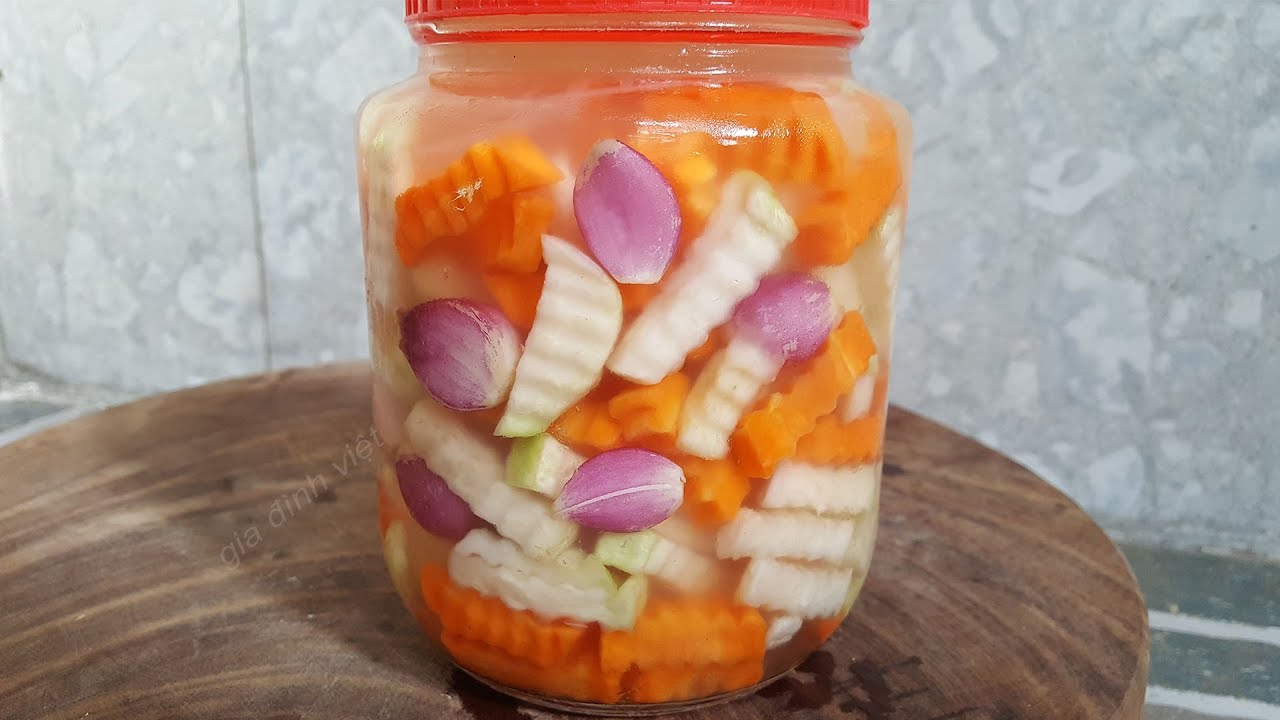 Cách làm dưa món 3 ngày là ăn được giòn ngon đón Tết cổ truyền - YouTube