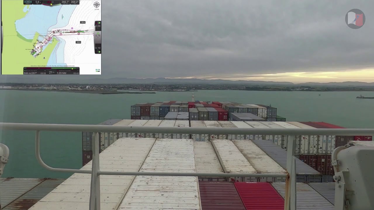 Rio Class Container Ship Arrival Timaru New Zealand - YouTube