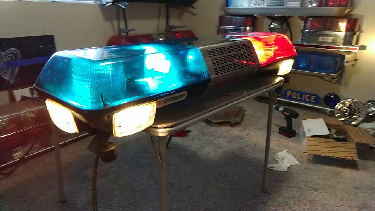Federal Signal Strobehawk model 4842 - YouTube