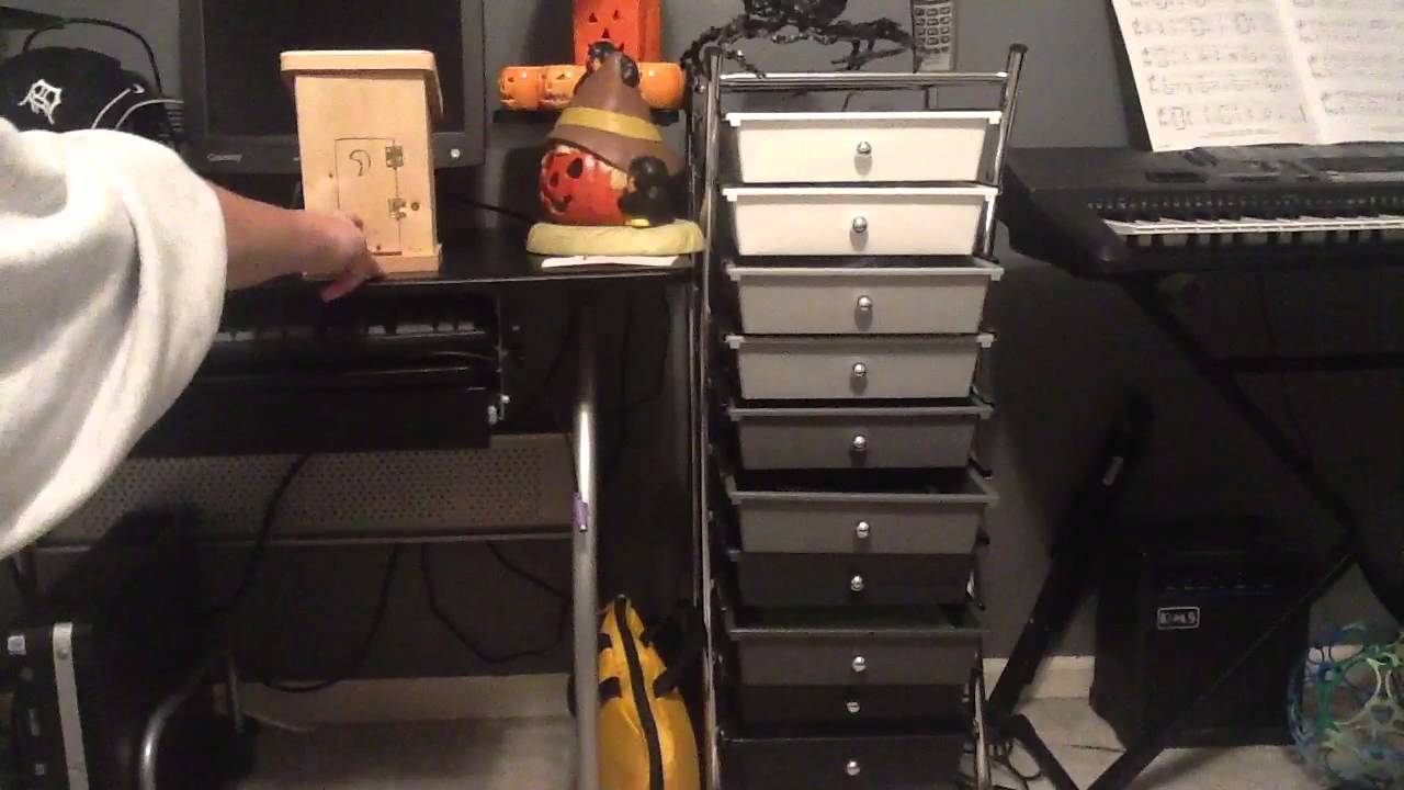 Mu out house I rigged - YouTube