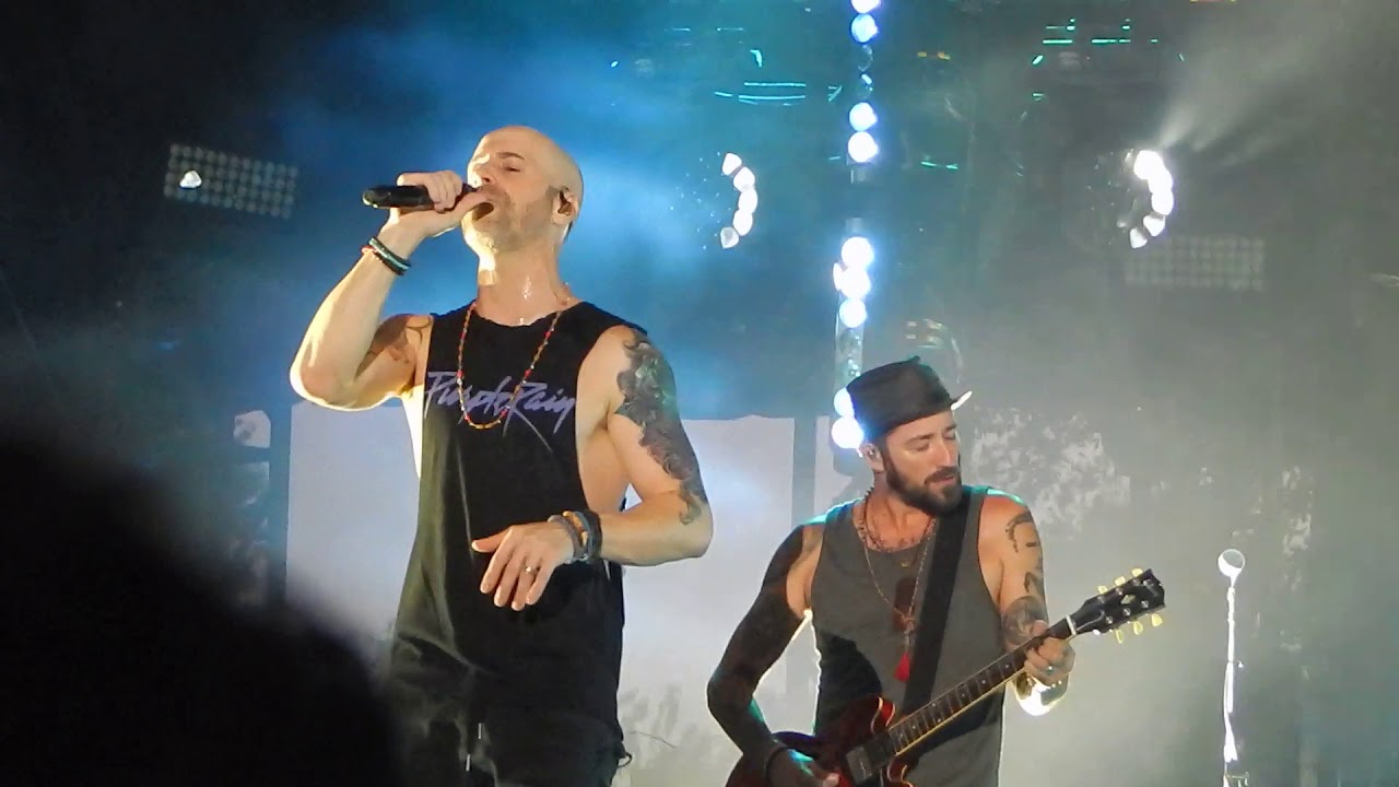 Daughtry 'Deep End' | Ashley for the Arts | Arcadia, WI - YouTube