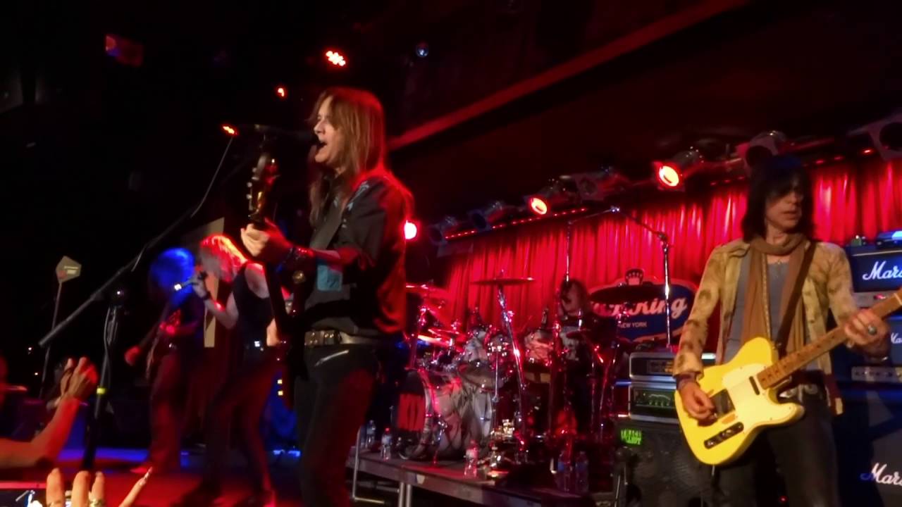KIX LIVE NYC 2016. BLOW MY FUSE - YouTube