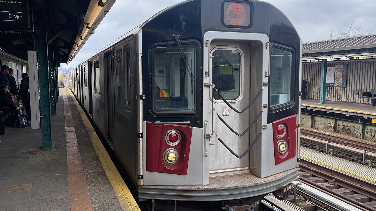 Mets-Willets Point Bound R188 7 Train Arriving 52nd Street! - YouTube