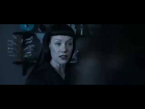 El Curioso Caso de Benjamin Button (2008)- El Efecto Mariposa. - YouTube