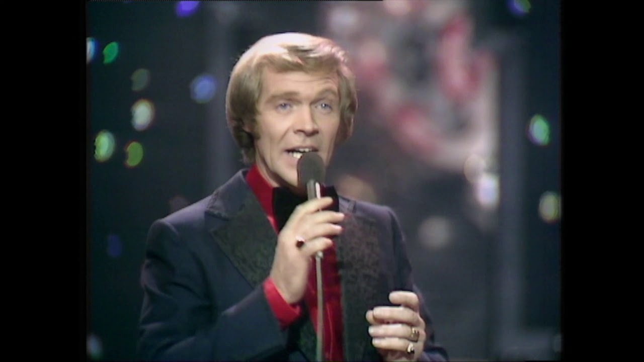 Stuart Gillies — "Hello, Dolly!" (BBC Cabaret Showtime, 1978) - YouTube