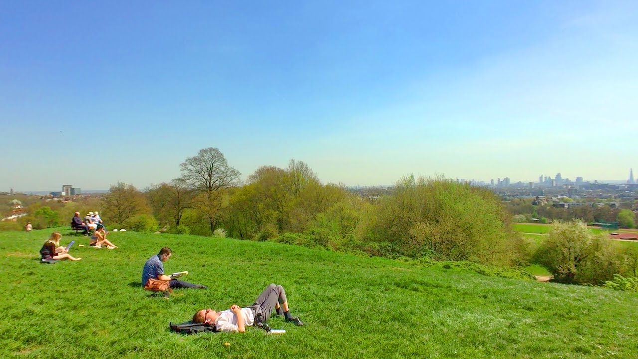 LONDON WALK through Hampstead Heath incl. Ponds and Parliament Hill ...
