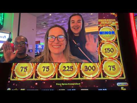 BIG COMEBACK on Dragon Link slot at Palace Station, Las Vegas casino! Phoenix Link! #jackpot #slot