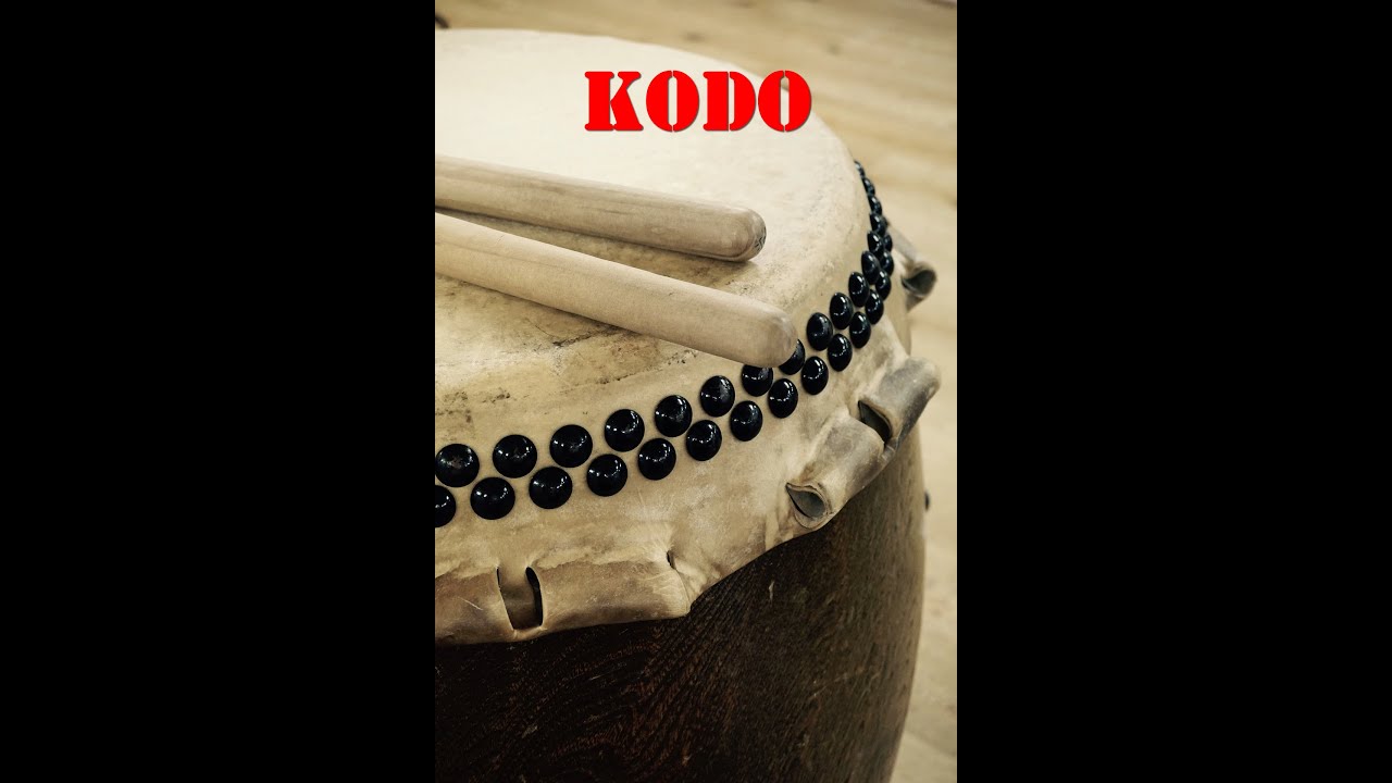 Kodo Daiko HD japanese drummers Taiko tambours géants Japon - YouTube