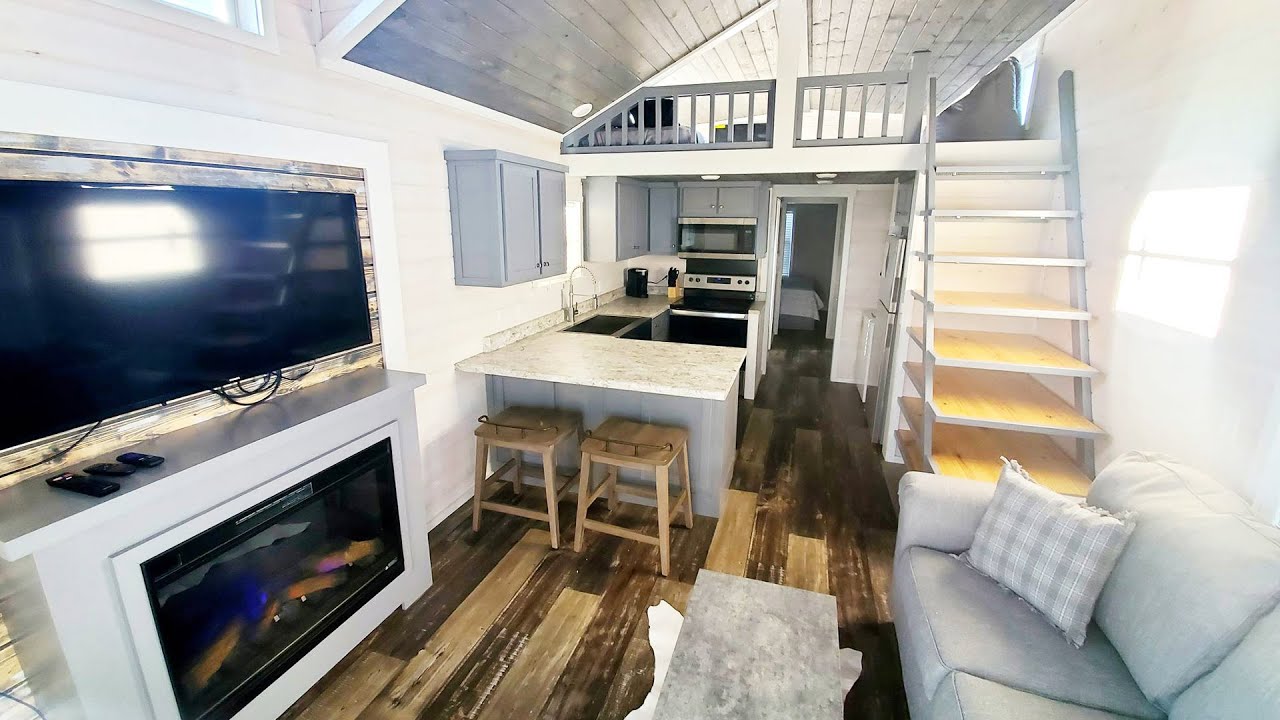 Amazing Luxurious Southern Comfort Tiny Home in the Smoky Mountains ...