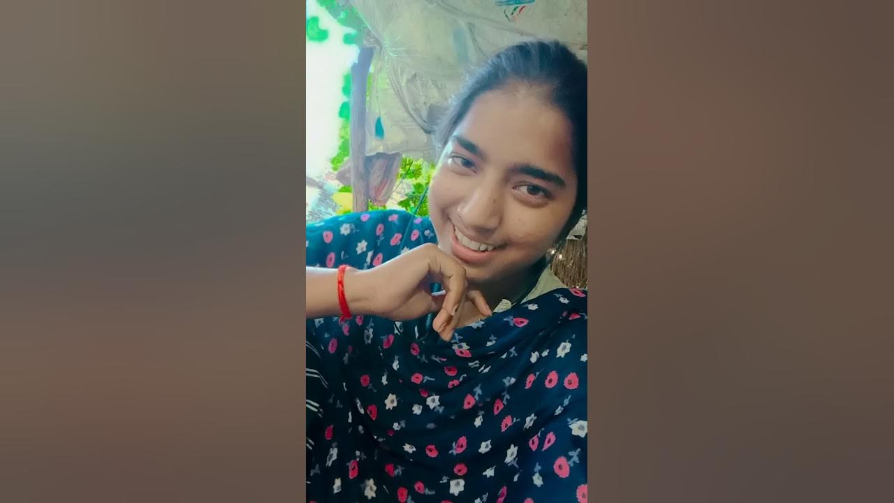 Kitna pyara hai ye chehra jis pe hm marte hai #trendingyoutubeshorts #song #kamini #love # ...