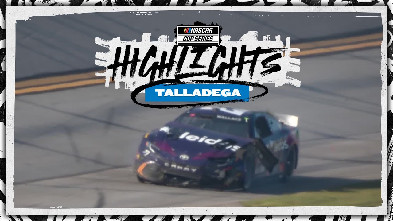 Erik Jones, Bubba Wallace wreck while drafting with other Toyotas - YouTube